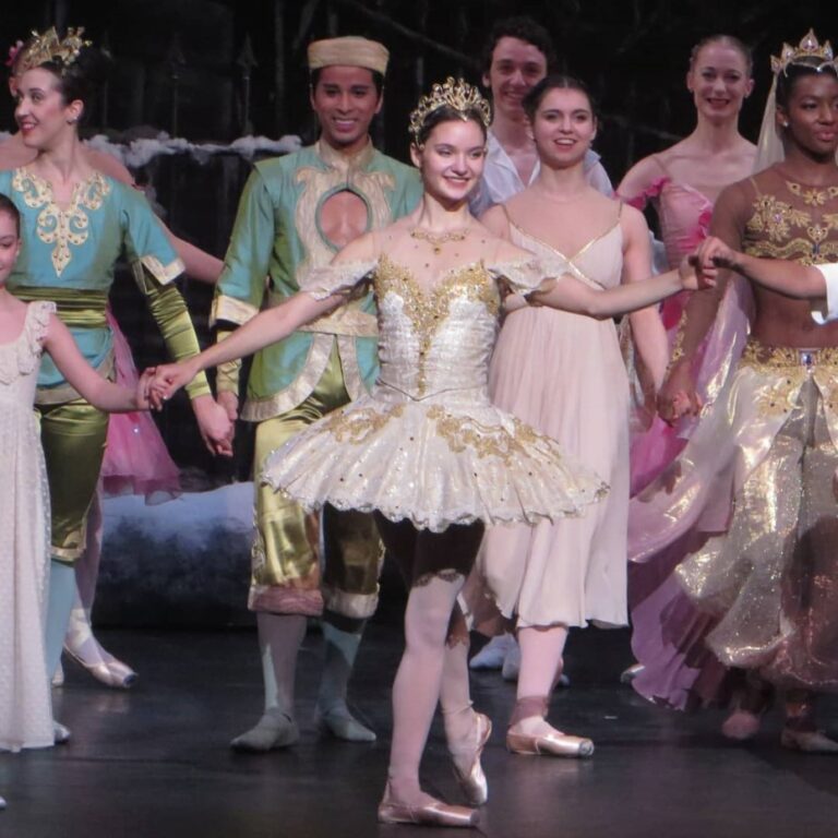 Ballerina Francesca Velicu and her dance through the universe - Cultura ...